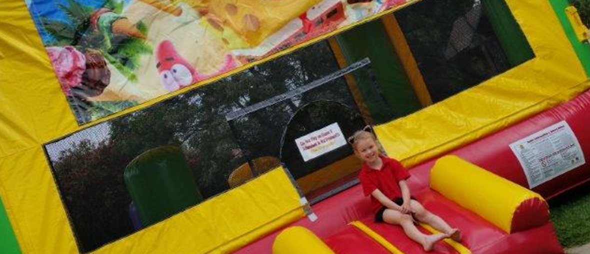 Home - It's Party Time Jumping Castles Shepparton